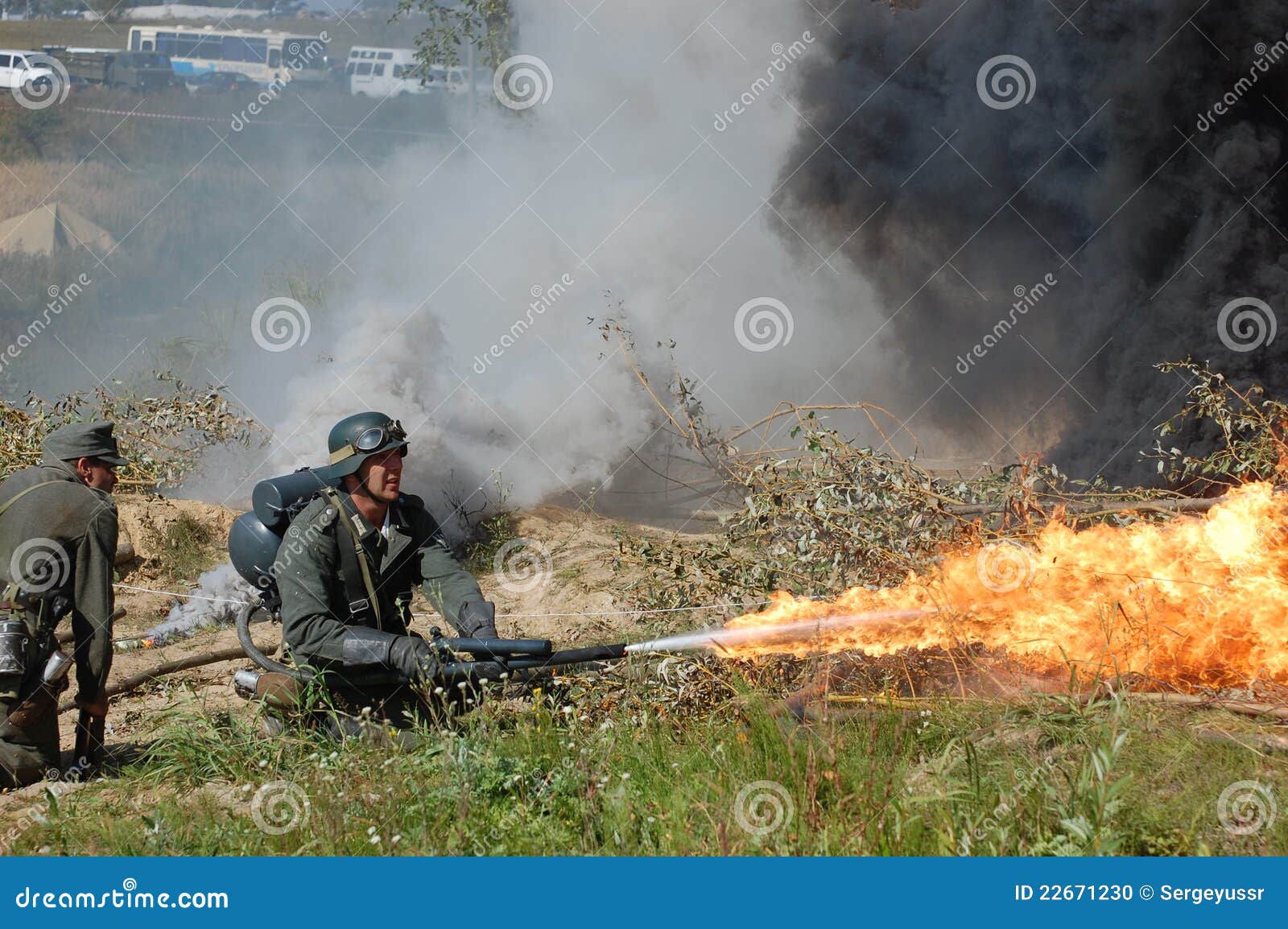 Deutscher Soldat Mit Flammenwerfer Stockfoto - Bild von bild ...