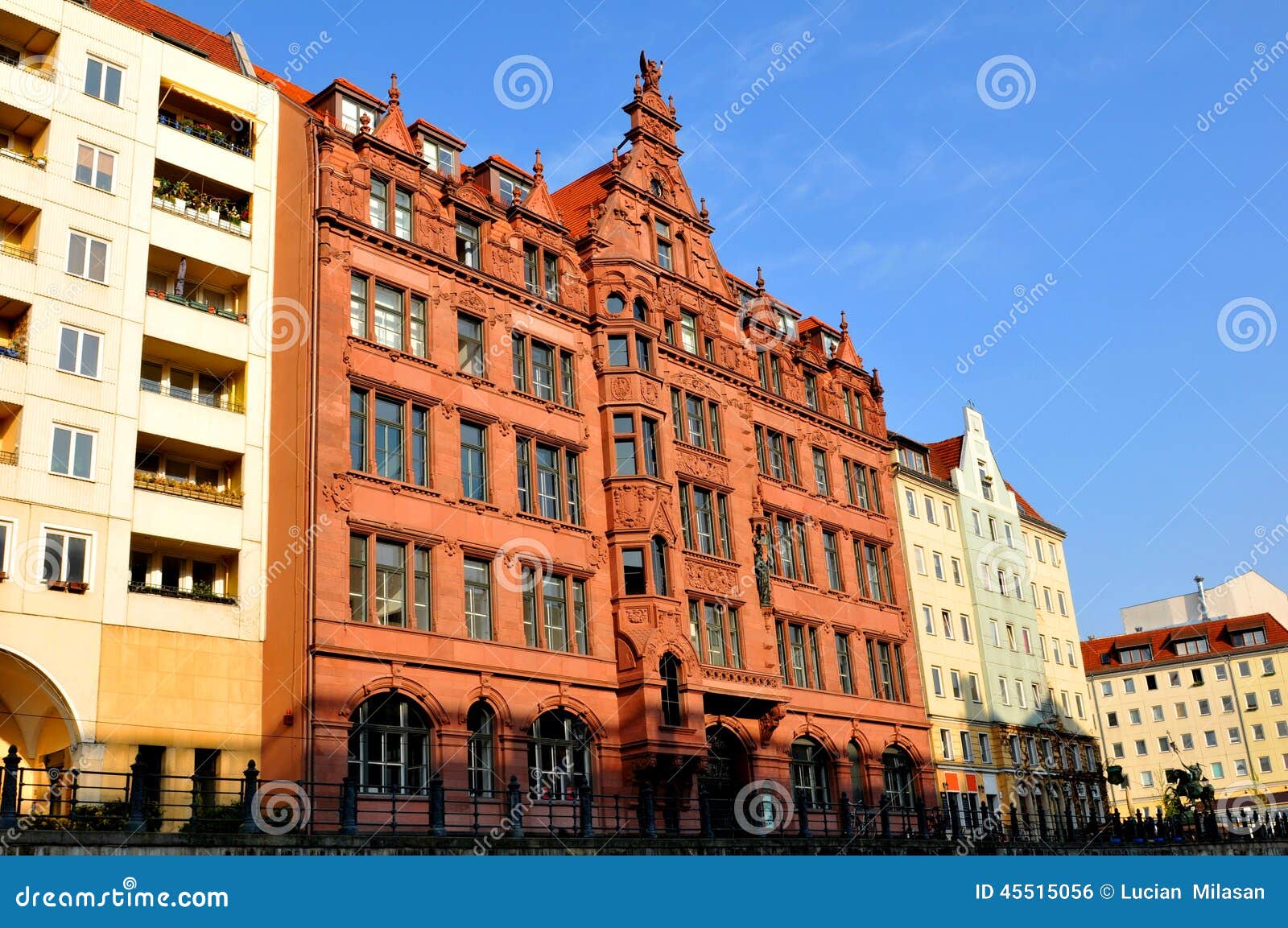 Deutsches Haus stockfoto. Bild von blau, deutschland - 45515056
