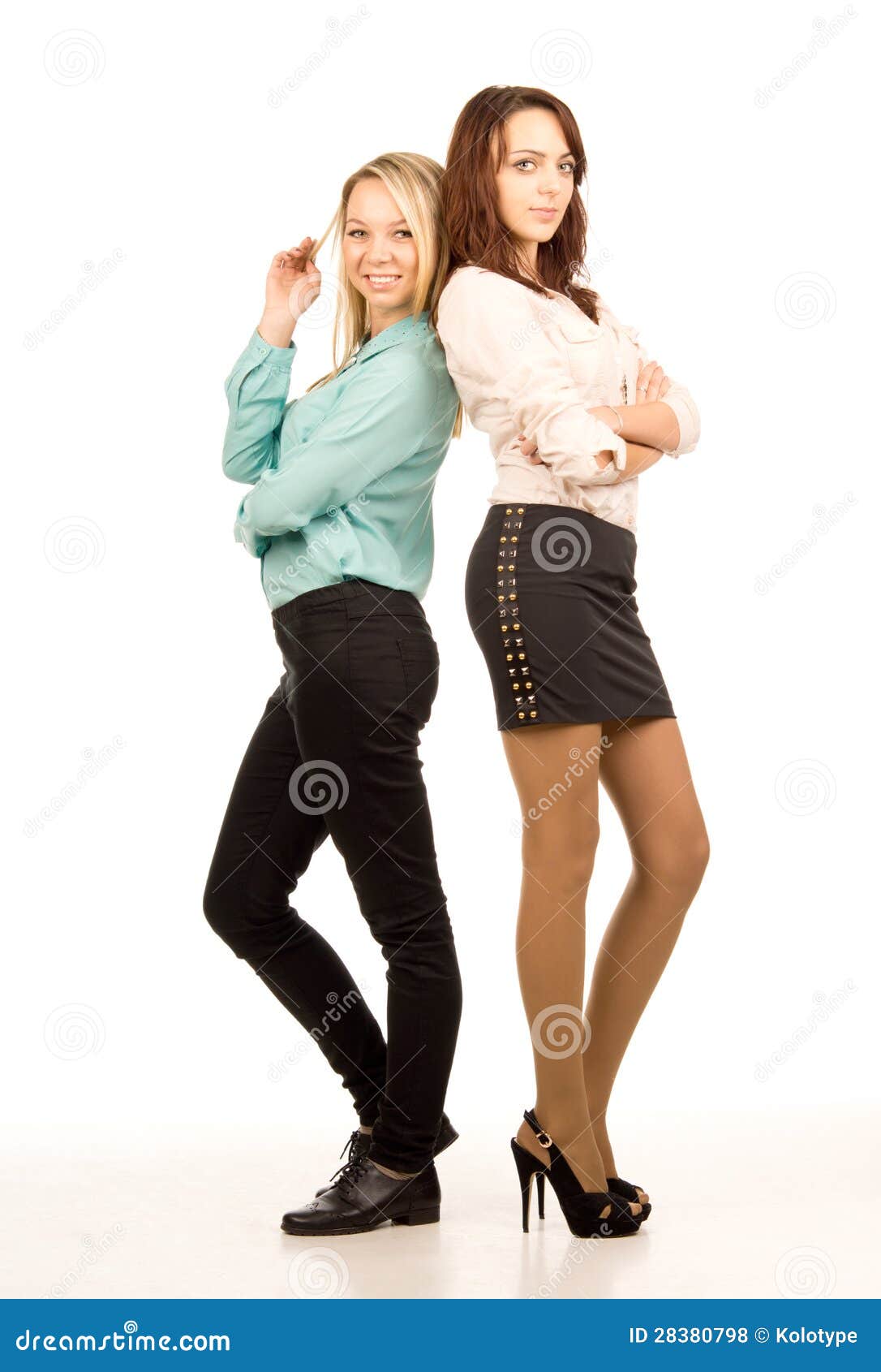 Deux Amies Attirantes De Jeunes Femmes Photo Stock Image Du Amitié