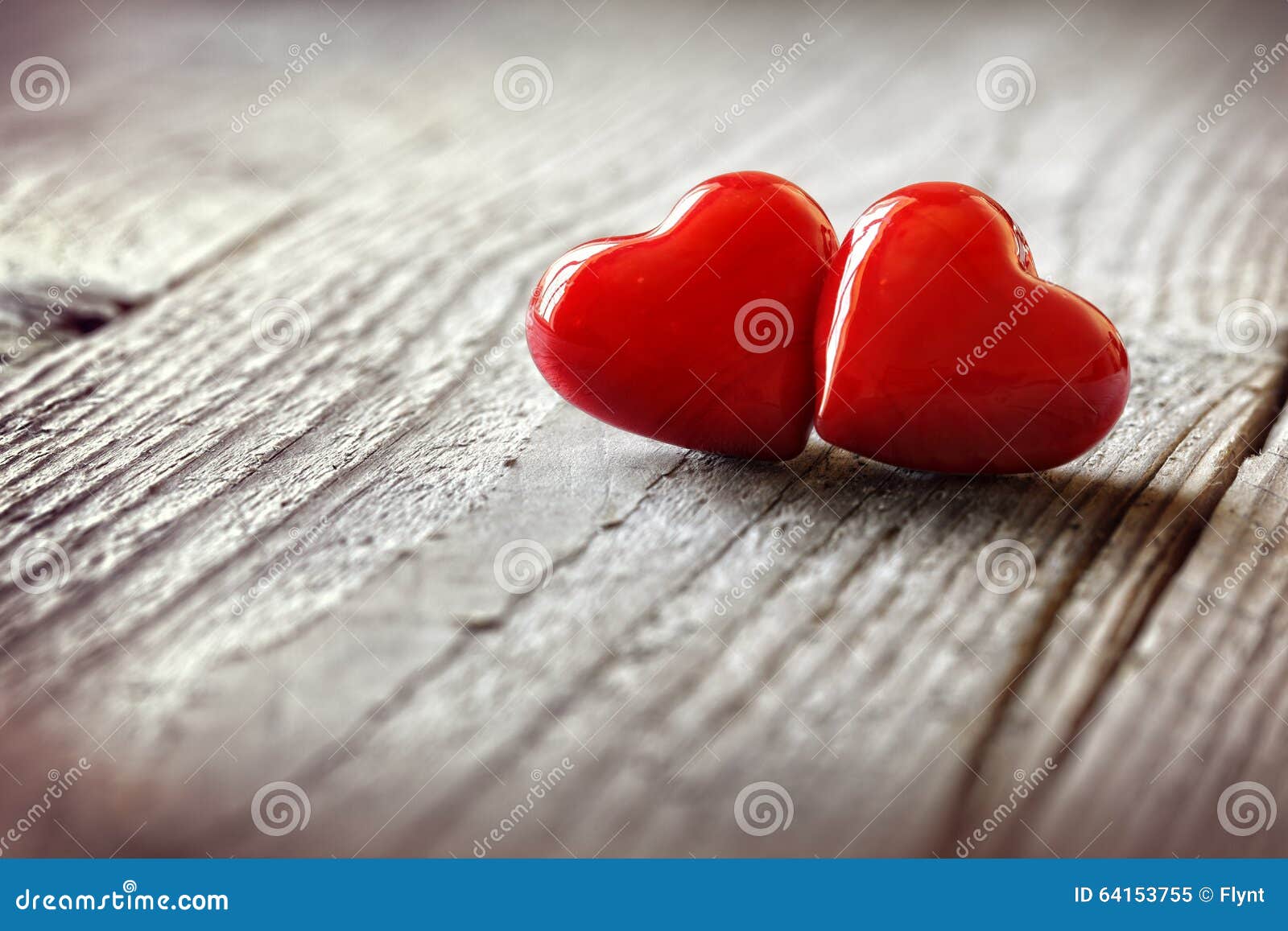 Deux coeurs dans l'amour image stock. Image du fond, abstrait - 64153755