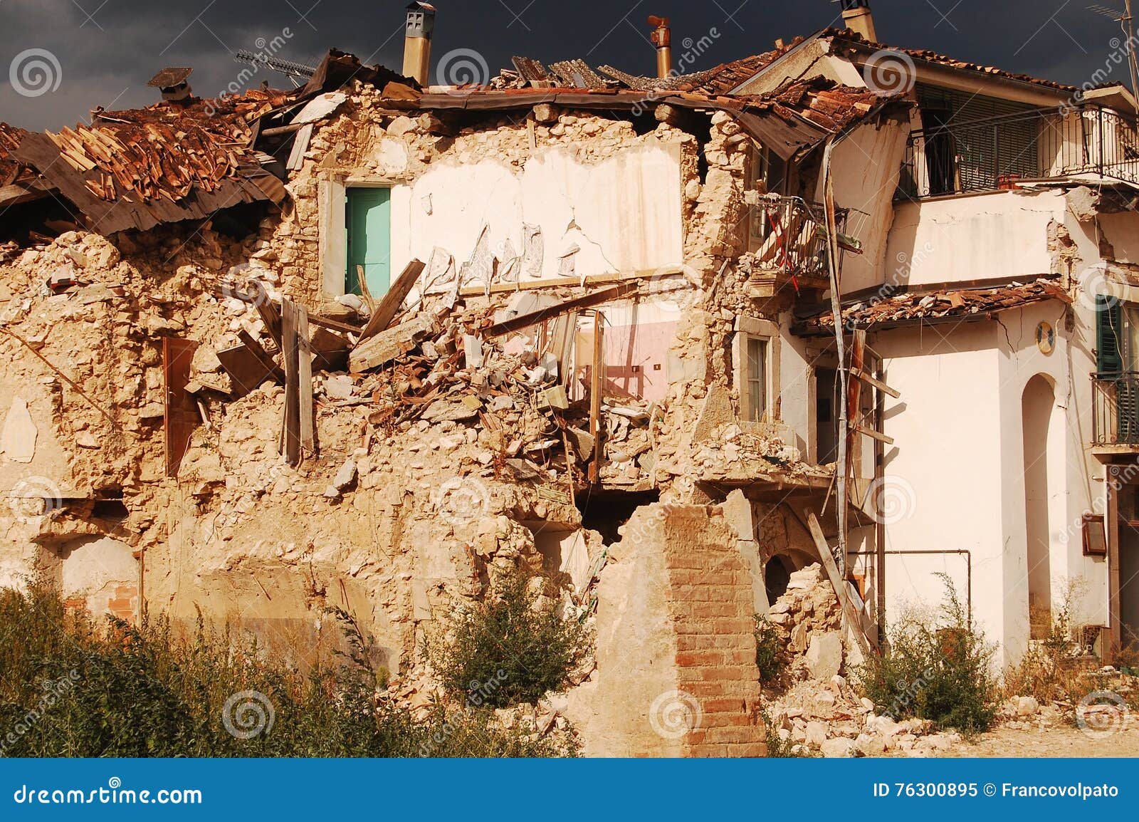The Devastation Caused by the Earthquake Stock Image - Image of seismic ...