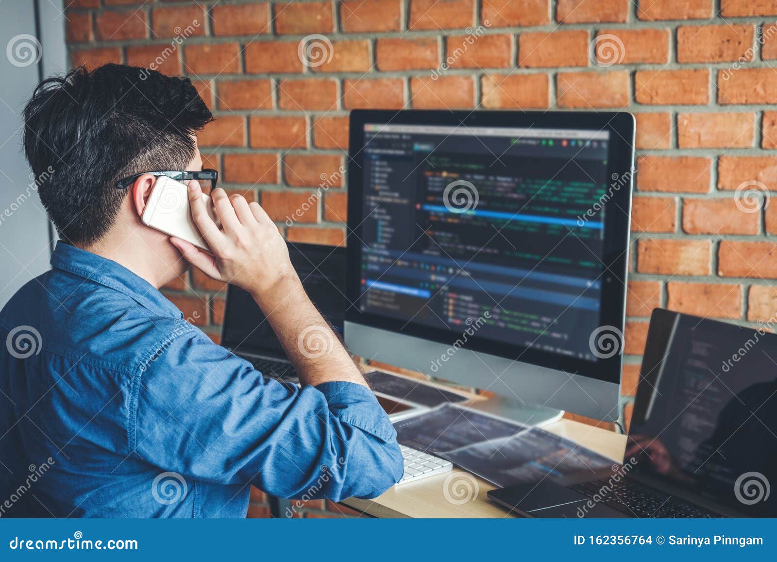 Developing Programmer Development Website Design and Coding ...