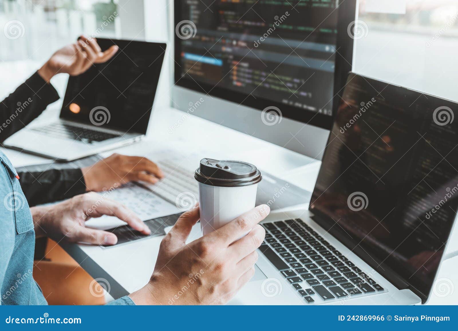 Developing Programmer Team Development Website Design and Coding ...