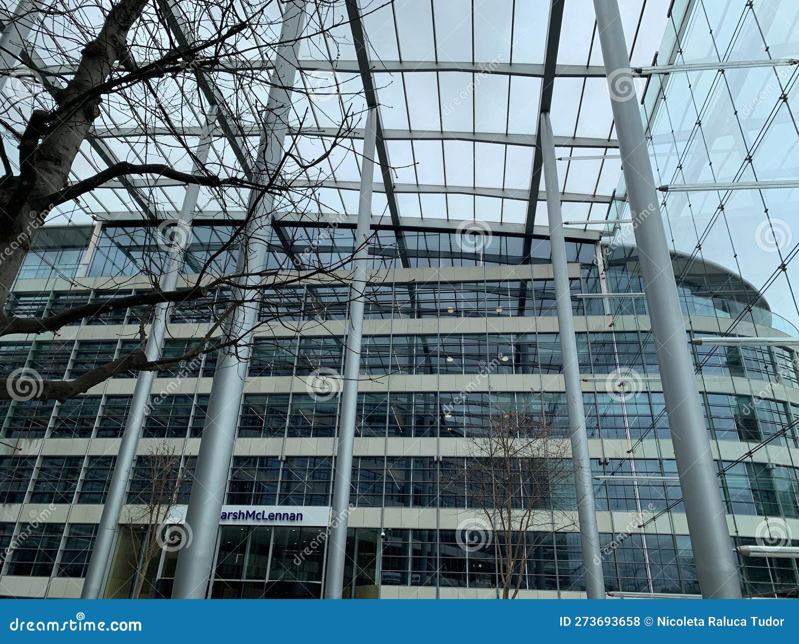 Tower Place West, 5 Great Tower St, London with Its Glass Atrium Made ...