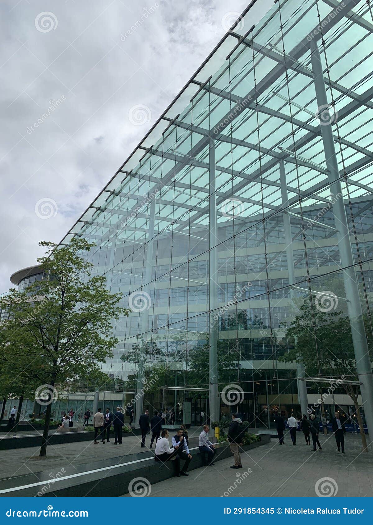 Tower Place Modern Offices in London with Its Glass Atrium Made by ...