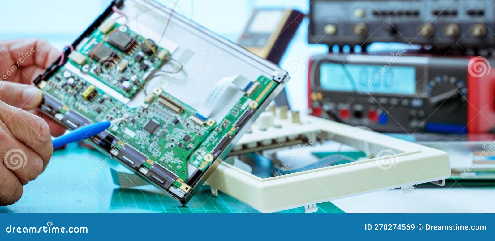 Development of the Design of an Electronic Device in the Laboratory of ...