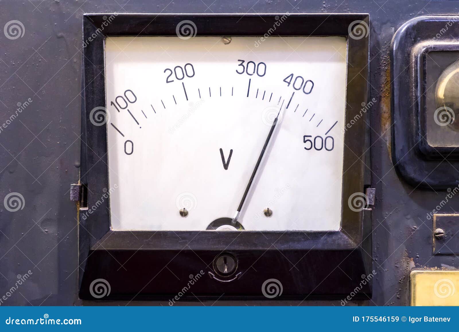 The Device is an Analog Voltmeter Vintage in the Instrument Panel ...