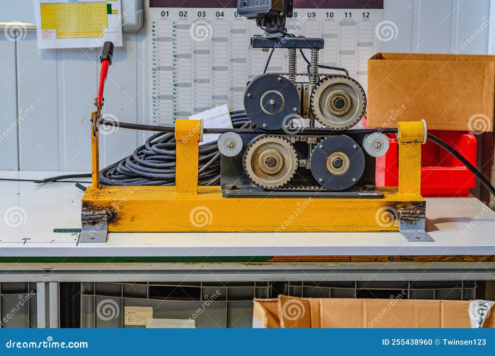 Device for Feeding Measuring Cable, Cutting, Stripping, Crimping ...