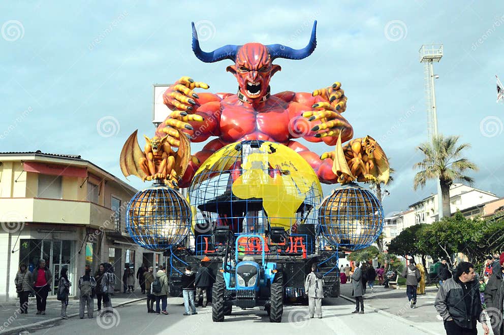 Devil Float at Viareggio Carnival Editorial Photo - Image of holiday ...