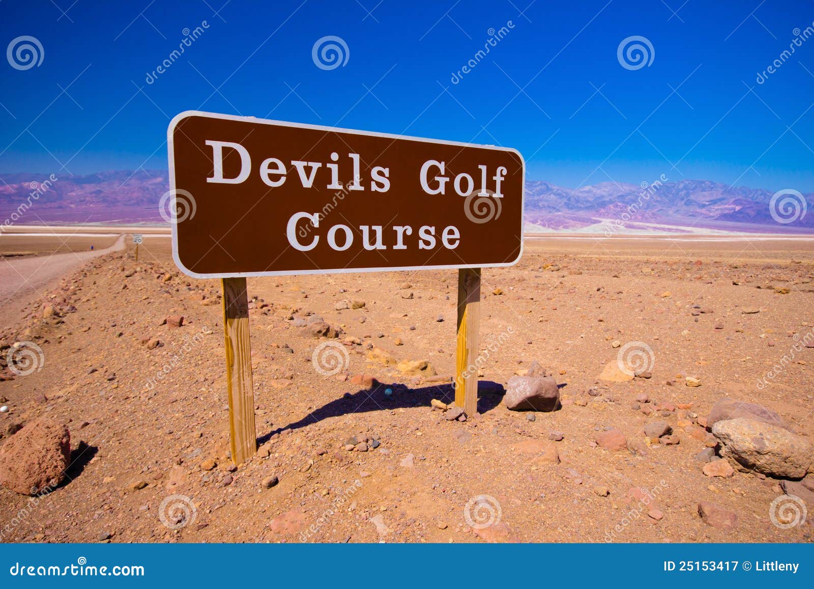 Devils Golf Course Sign stock image. Image of outdoors - 25153417