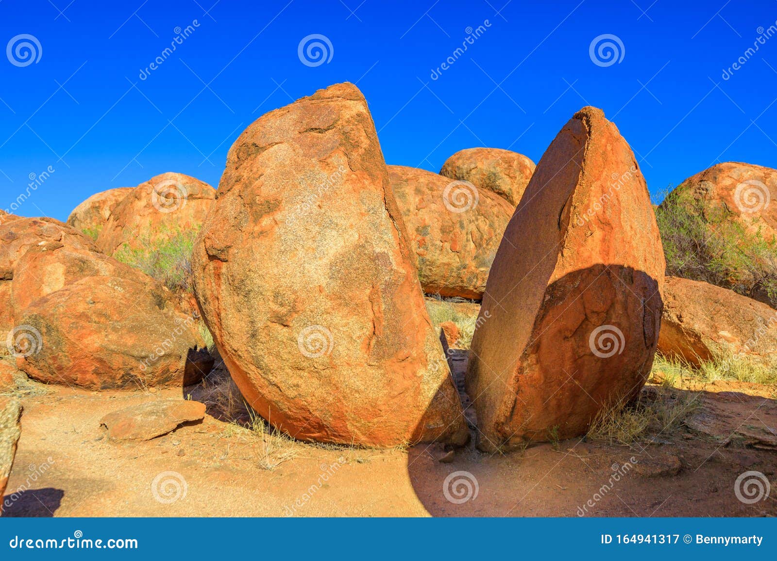 Devils Marbles Split Boulder Stock Image - Image of landscape, creek ...