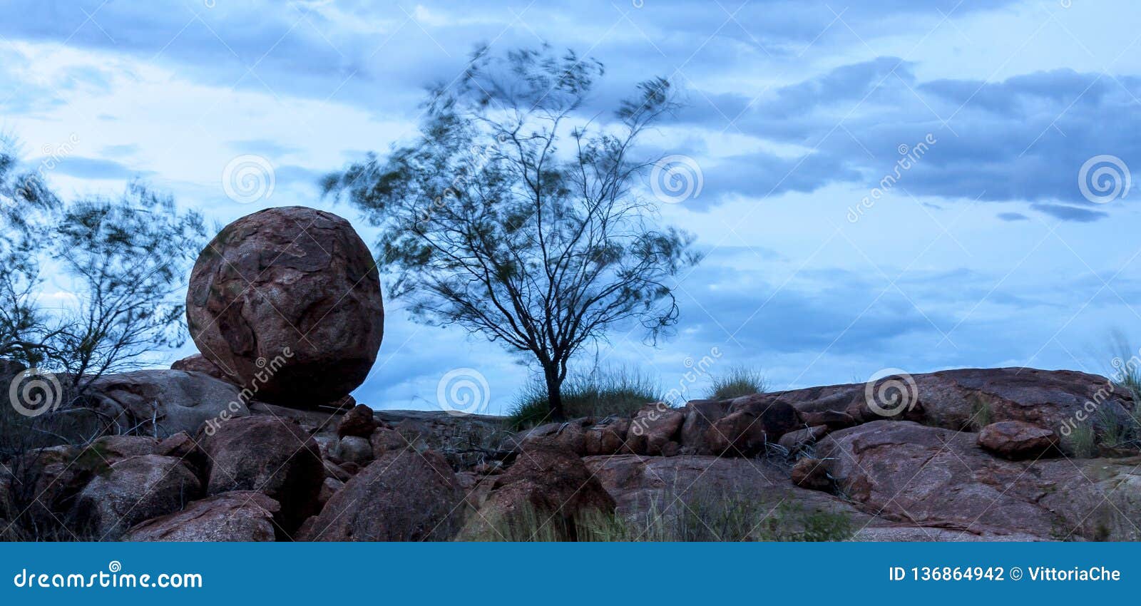 Devils Marbles on the Sunset Karlu Karlu Conservation Reserve, Northern ...