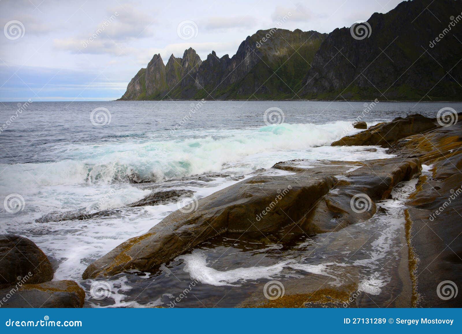 Devils teeth stock image. Image of cloud, lofoten, peak - 27131289