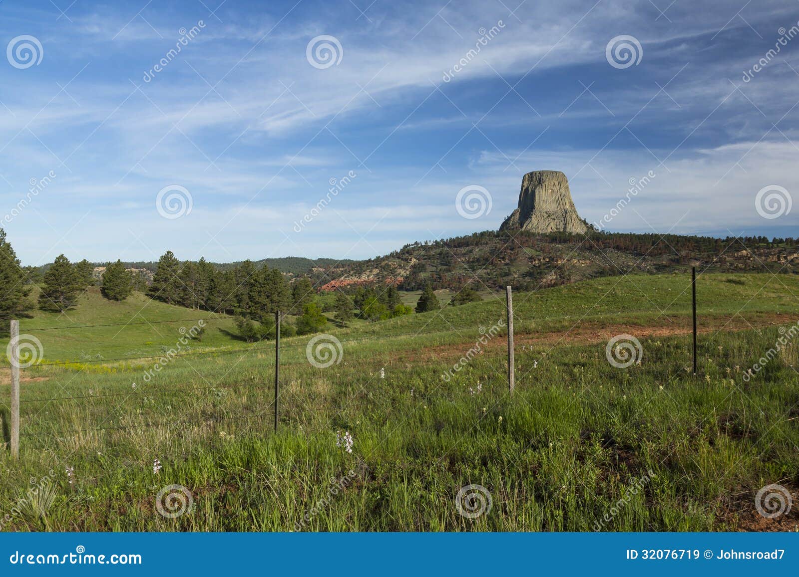 Devils Tower stock image. Image of sedimentary, vista - 32076719
