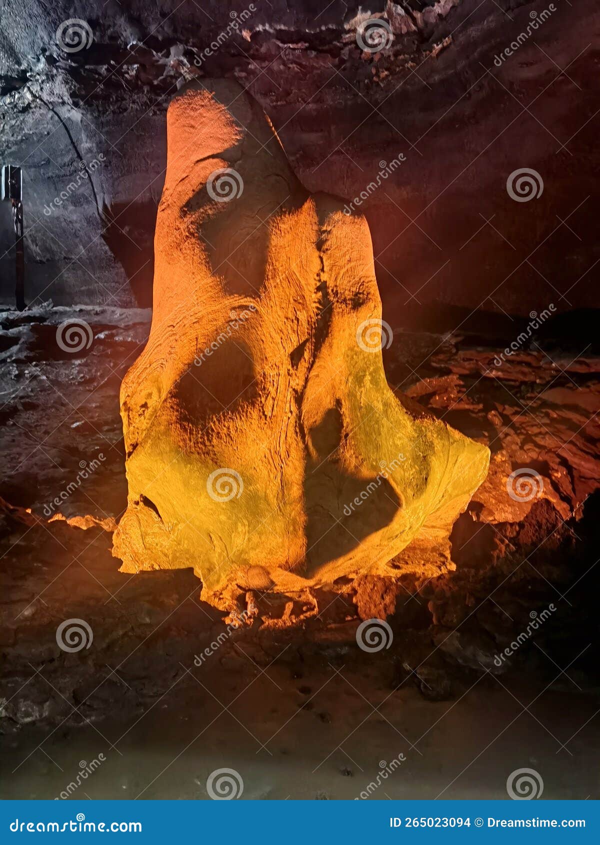 Devils Workshop stock photo. Image of inside, sudwala - 265023094