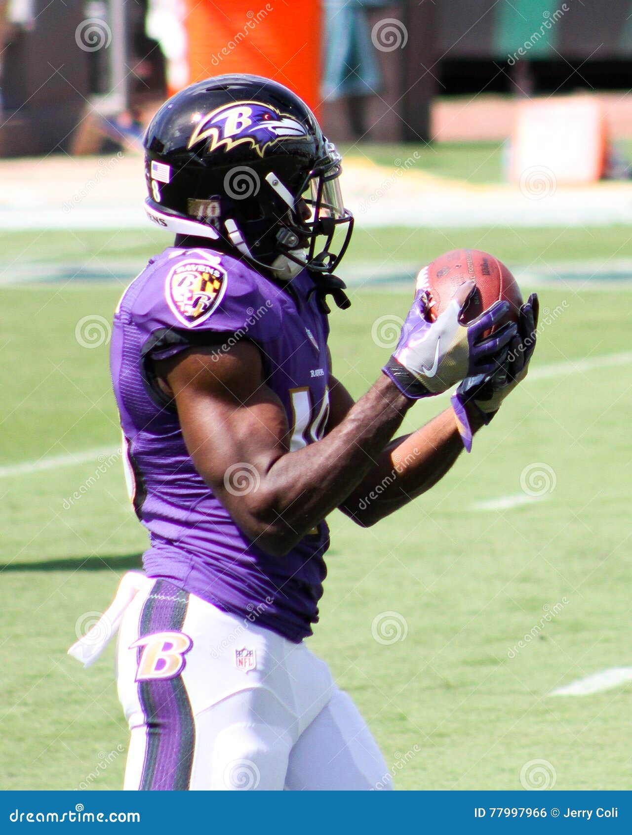 Devin Hester, Sr editorial photo. Image of game, league - 77997966