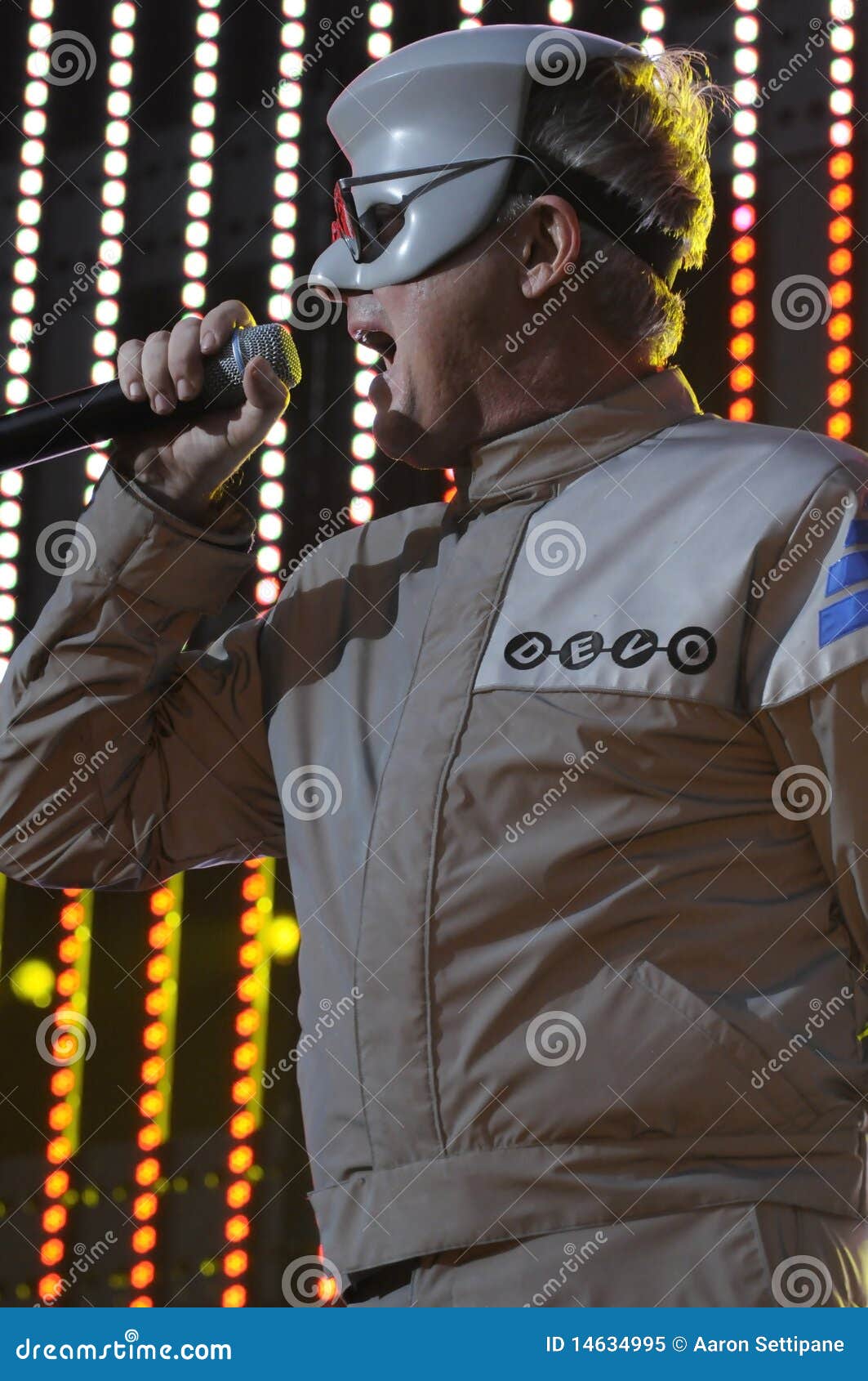 Devo performing live. editorial image. Image of legend - 14634995