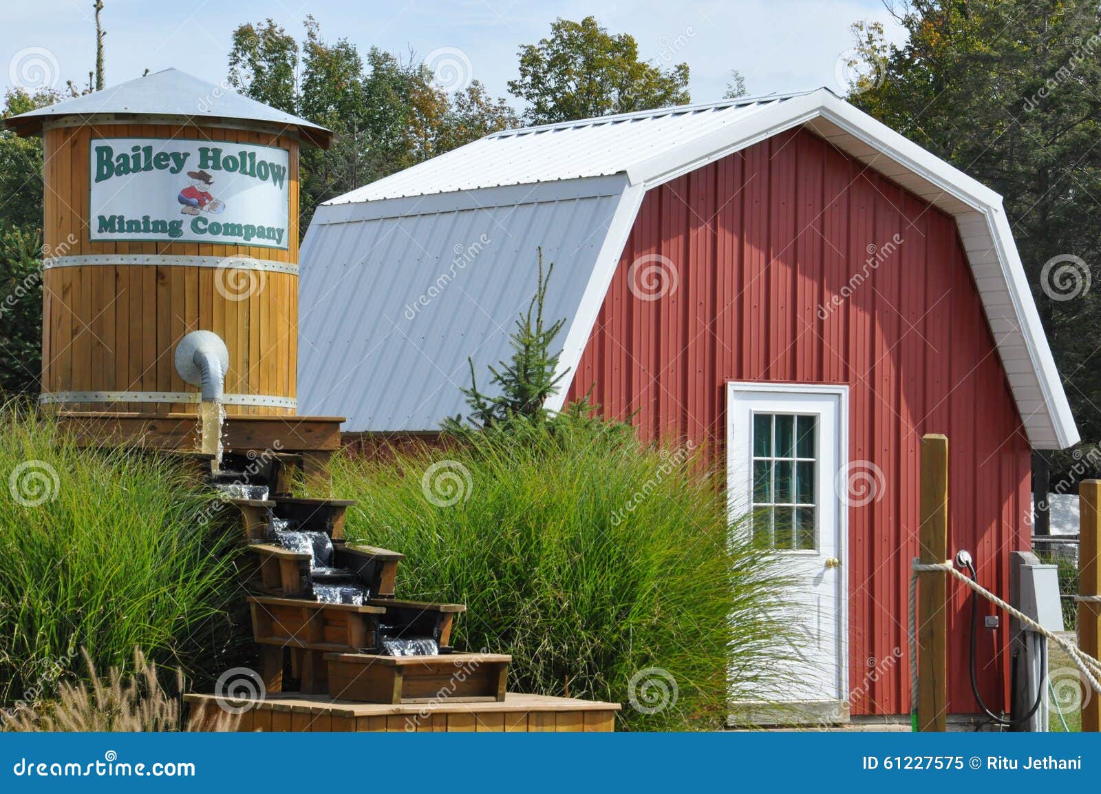 Devon S Place at Mathews Park in Norwalk, Connecticut Editorial Image ...