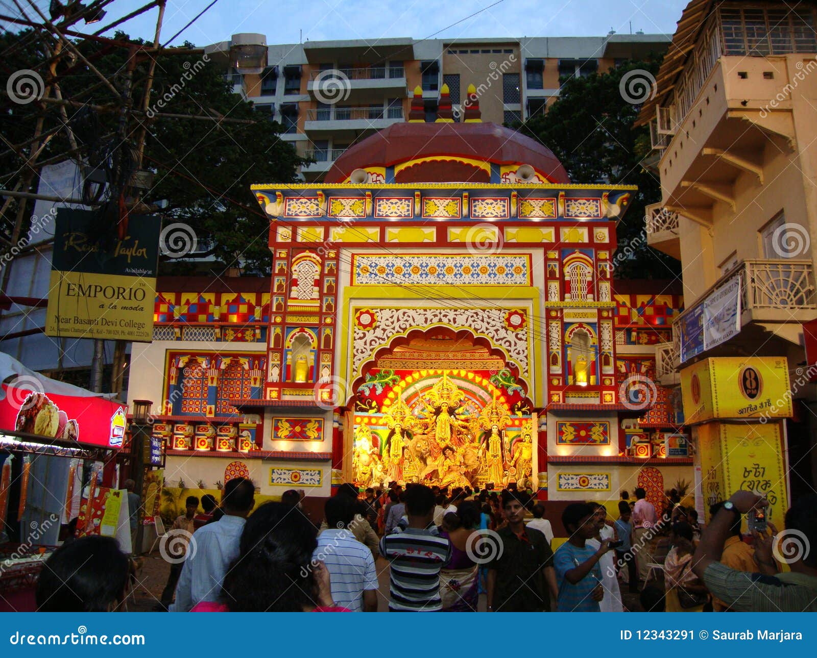 Devotees Gather Near a Hindu Temple Editorial Photo - Image of temple ...