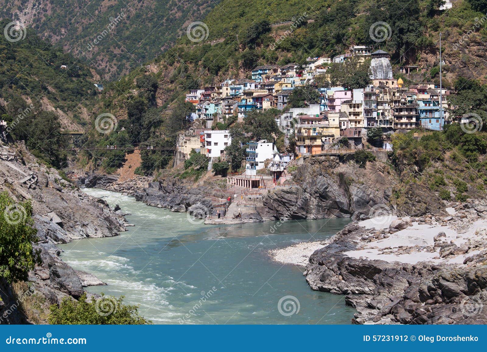 Devprayag Und Der Ganges, Indien Stockfoto - Bild von himalaja, delhi ...