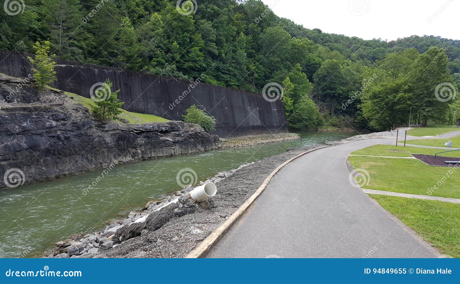Dewey Dam stock image. Image of family, kentucky, dewey - 94849655