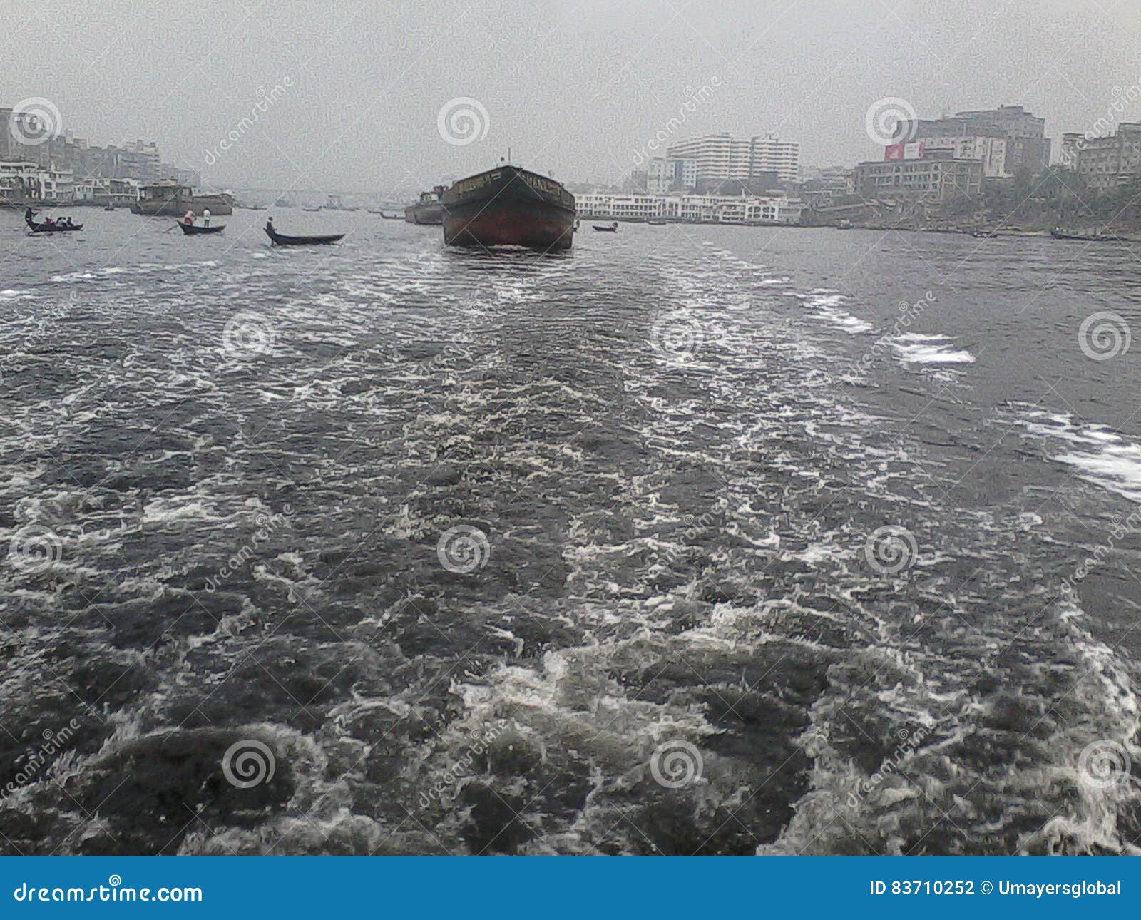 Dhaka Sadarghat fotografia editorial. Imagem de dinâmico - 83710252