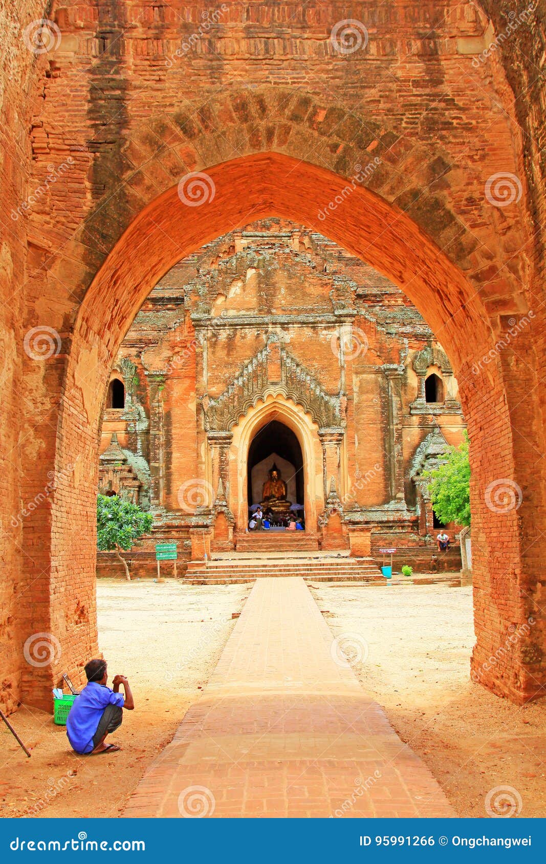 Dhammayangyi Temple, Bagan, Myanmar Editorial Photo - Image of ...