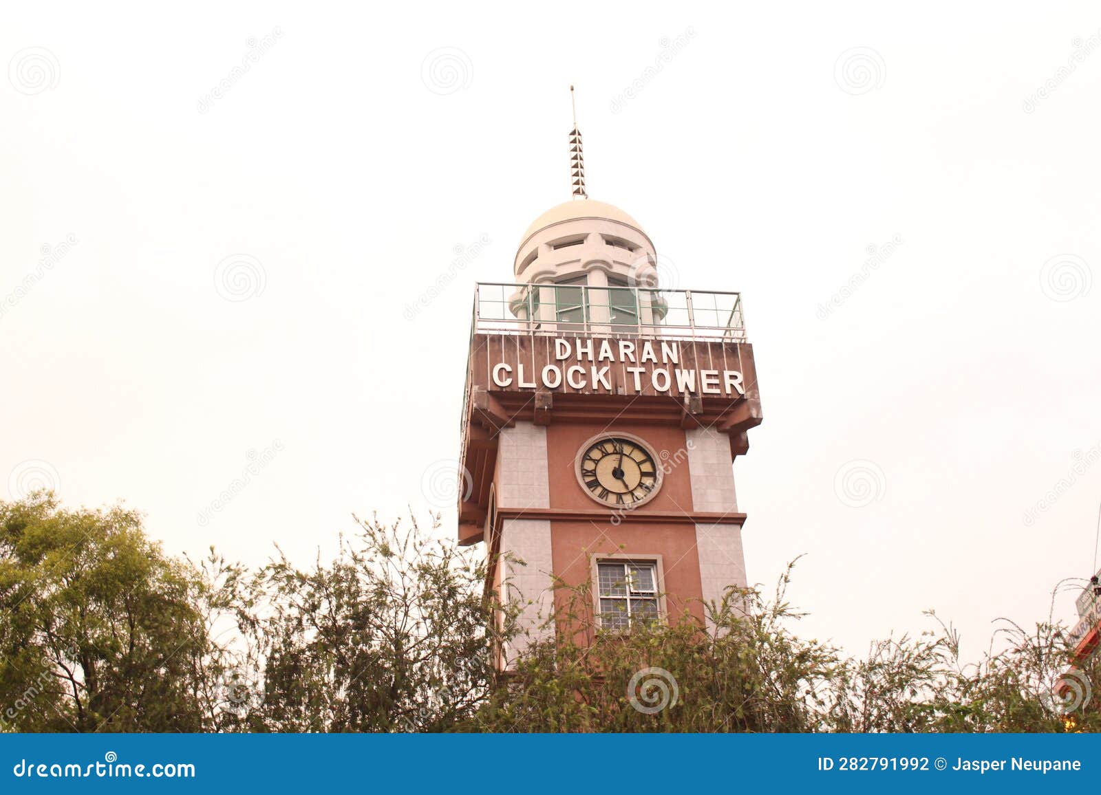 Dharan Clock Tower editorial photography. Image of park - 282791992