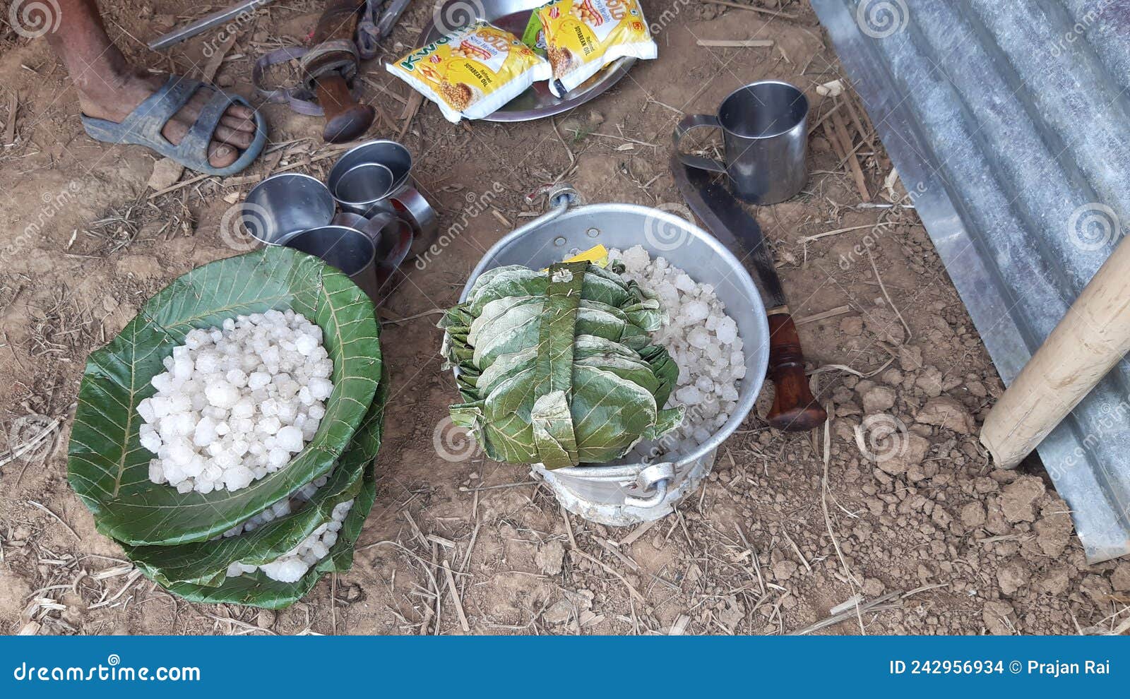 Dhike nun bihe bhoj editorial stock image. Image of garden - 242956934