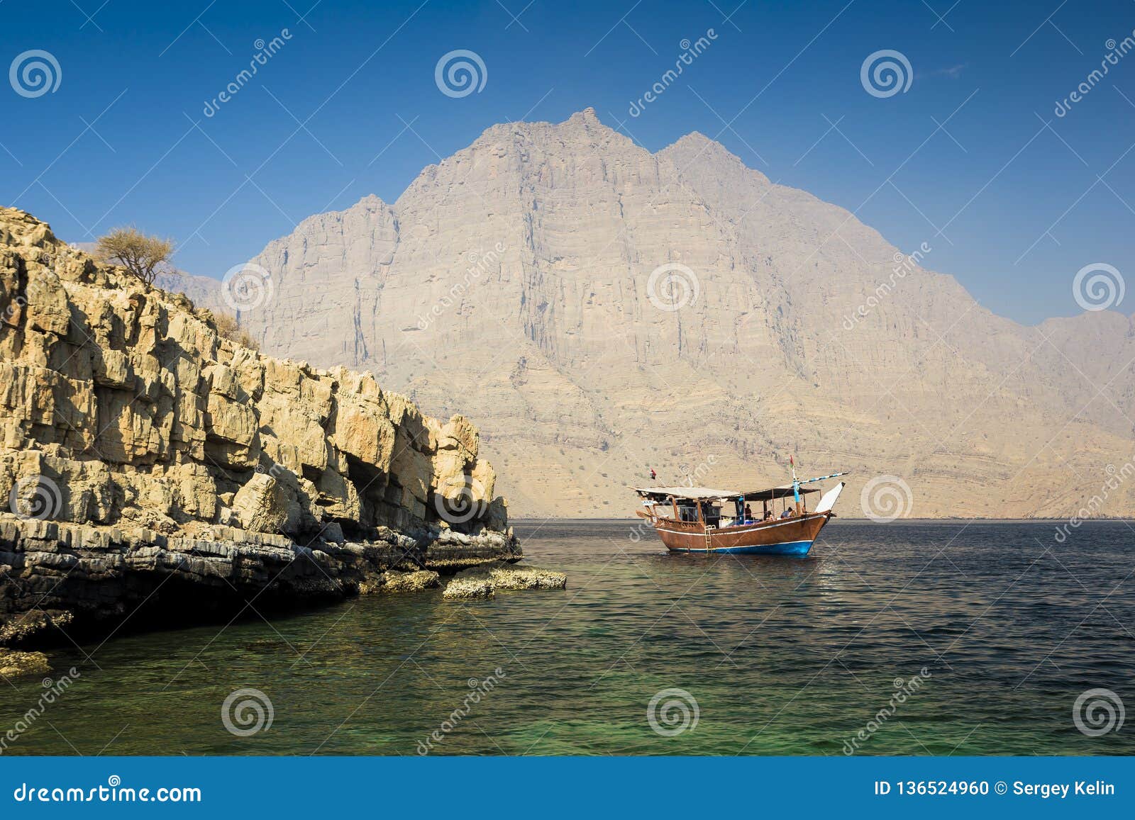 Dhow Boat Near the Musandam Stock Photo - Image of ocean, arab: 136524960