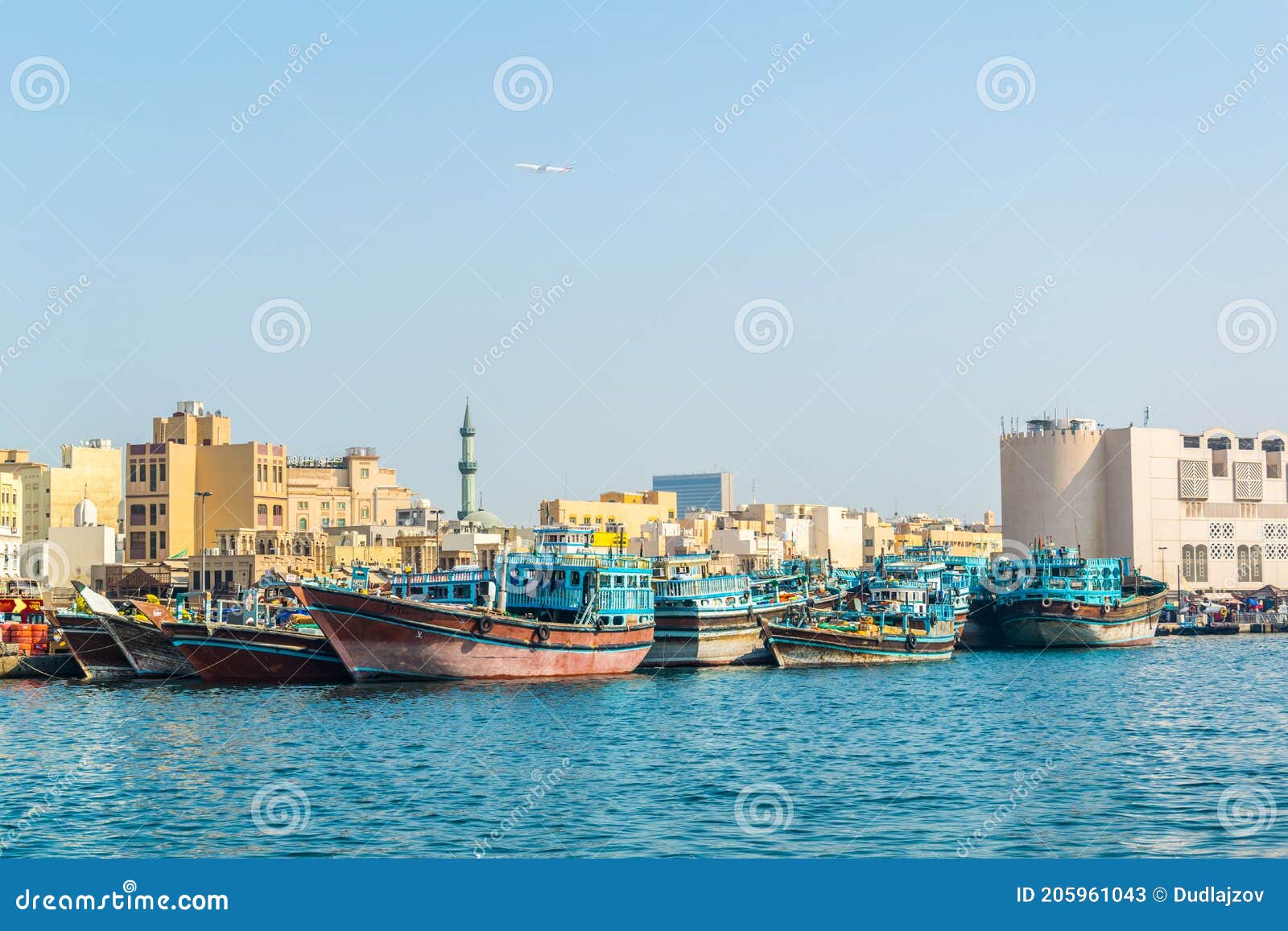 Dhow port in Dubai, UAE editorial stock photo. Image of arab - 205961043