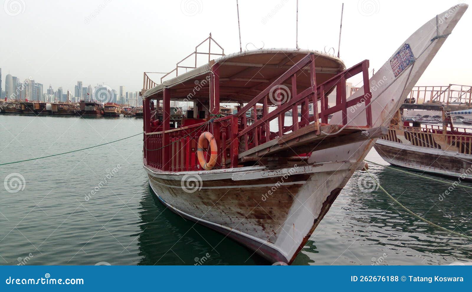 Dhow Traditional Qatari Boat Editorial Stock Photo - Image of waterway ...