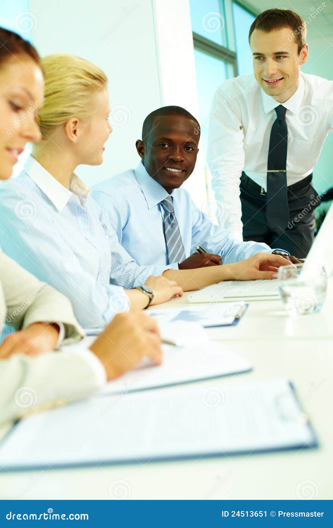 Di impiegato immagine stock. Immagine di scrittorio, carriera - 24513651