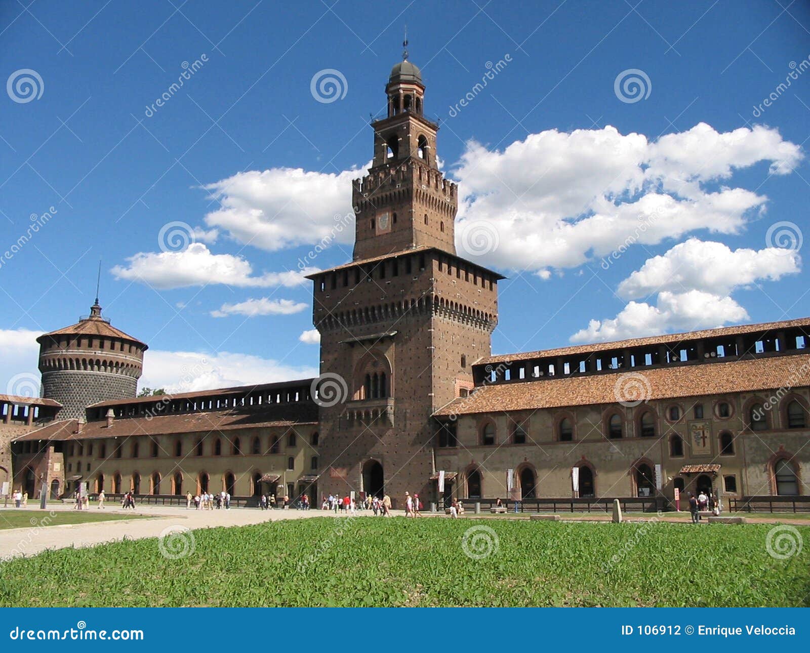Di Milano di Castello fotografia stock. Immagine di milano - 106912
