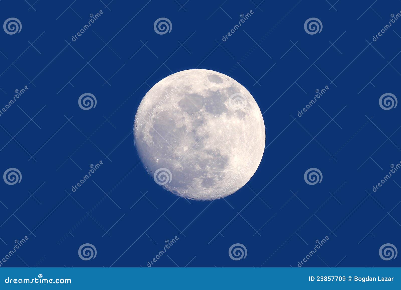 Dia da Lua cheia imagem de stock. Imagem de mitologia - 23857709