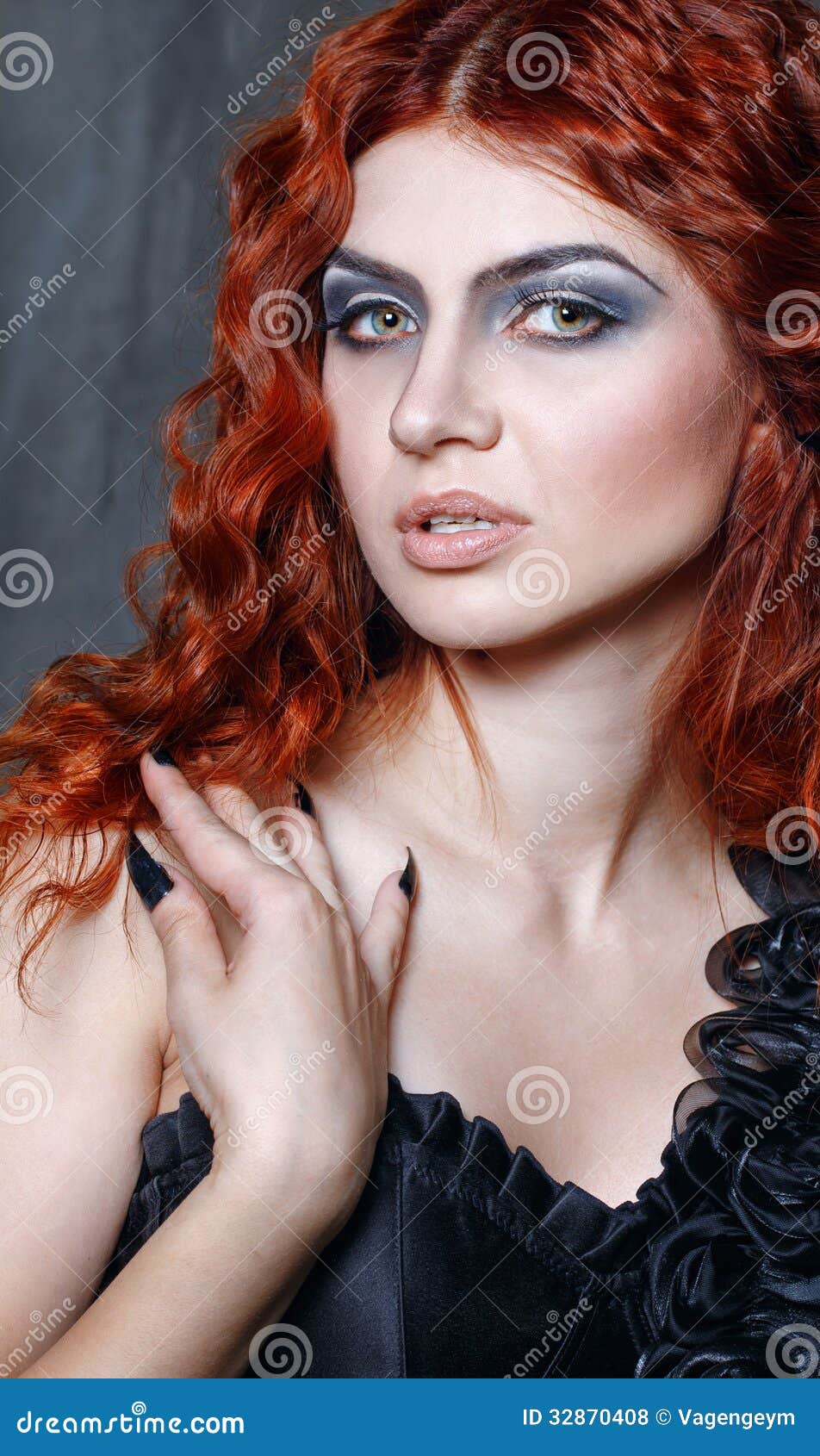 Dia Das Bruxas, Bruxa, Vampiro Foto de Stock - Imagem de dentes, trapo ...