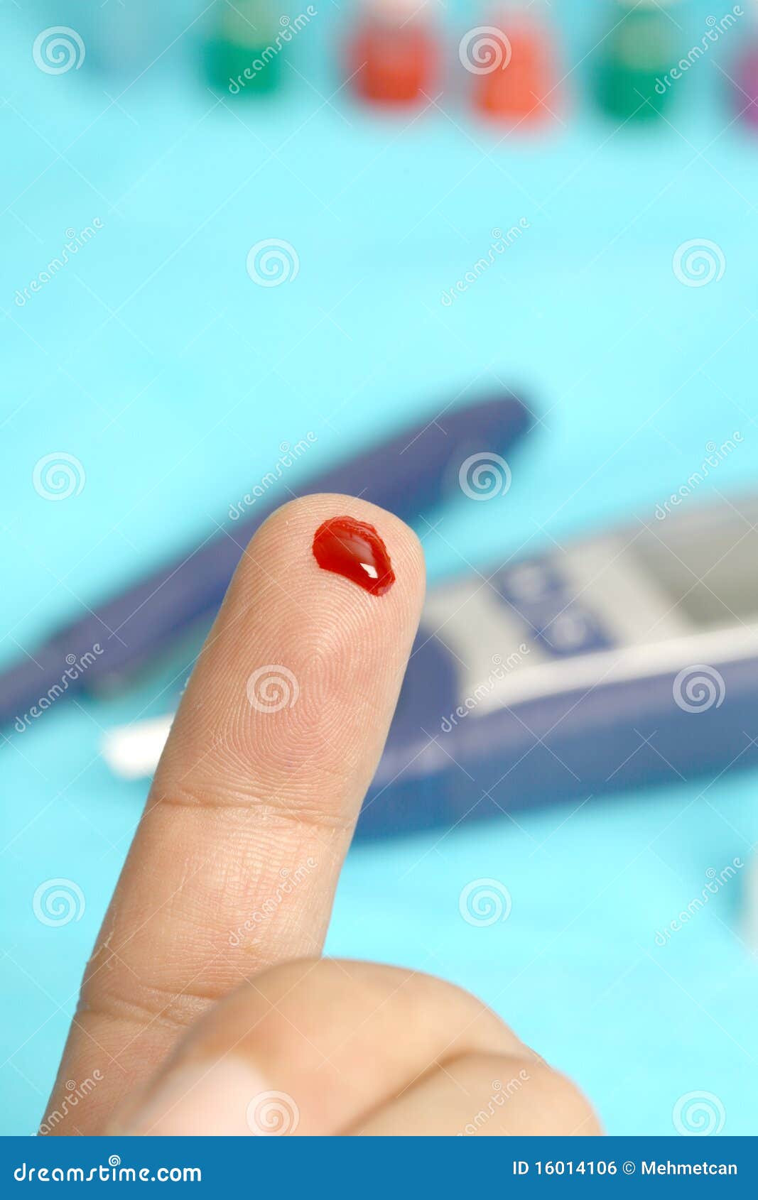 Diabetic is Doing a Glucose Stock Photo - Image of bleed, examining ...