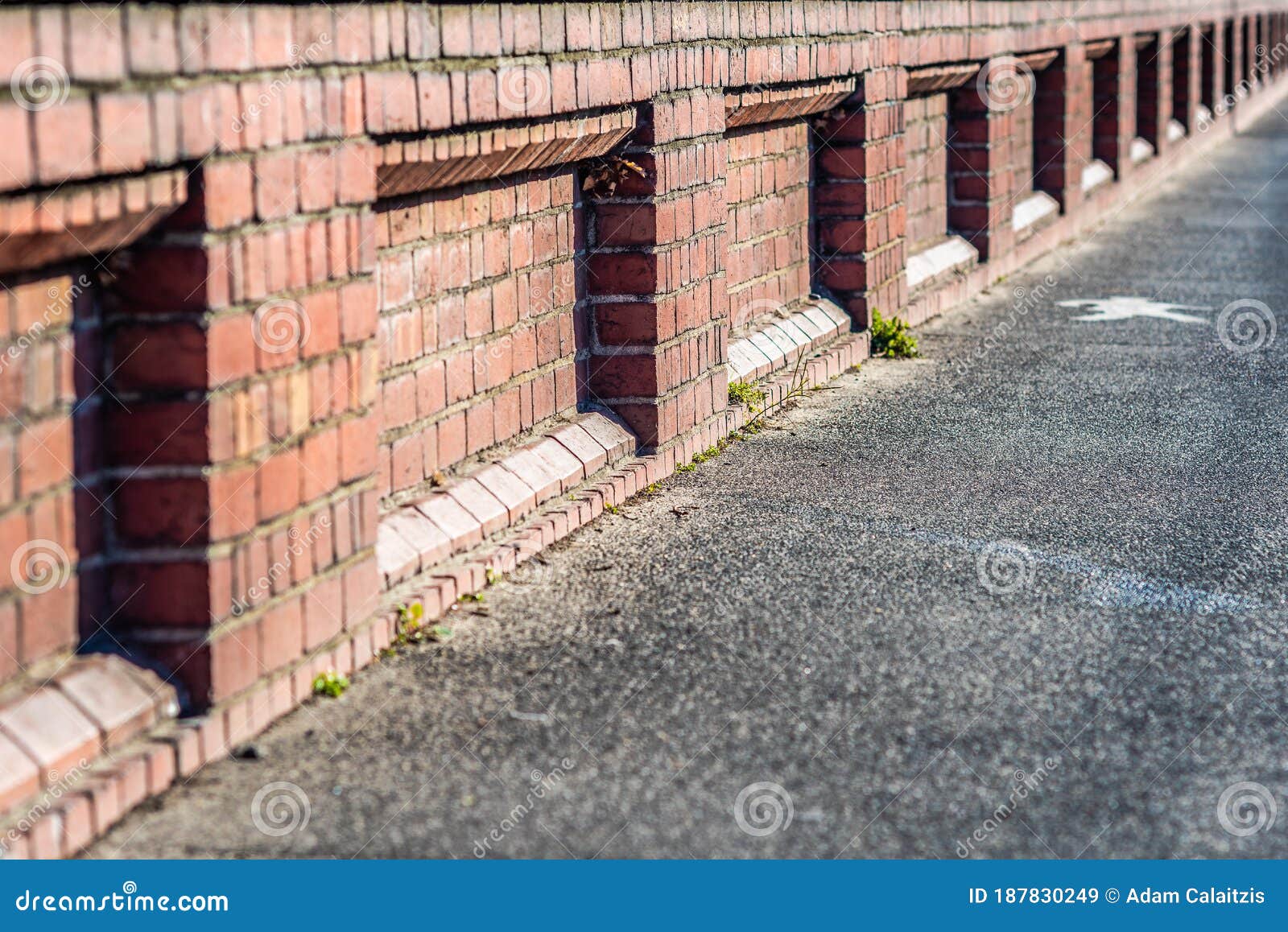 A Diagonal Brick Wall Perspective Stock Image - Image of diminishing ...