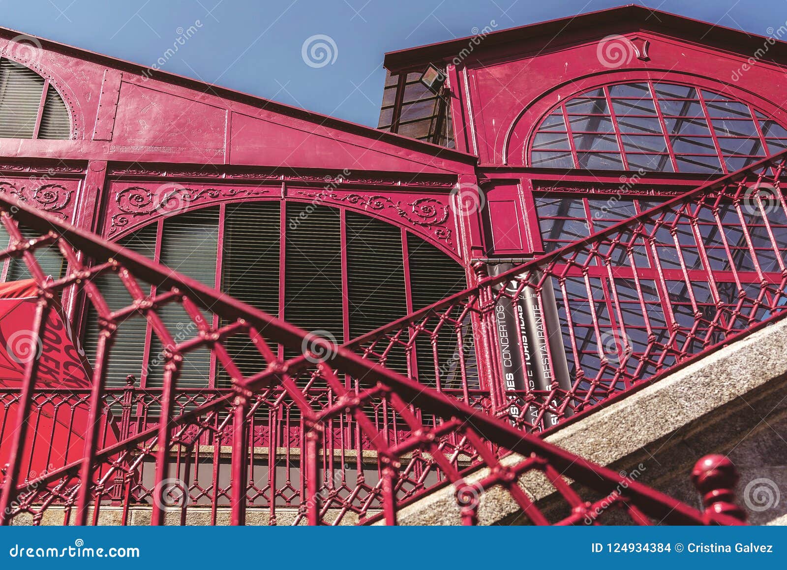 Diagonal Perspective Architecture Stock Photo - Image of contemporary ...
