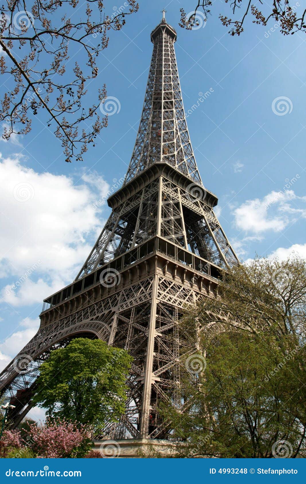 Diagonal View Of Rocks And Domes At Valley Of The Winds, Kata Tjuta ...