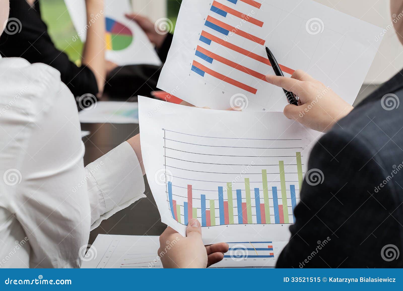Diagram analysing stock image. Image of agent, customer - 33521515 Diagram analysing stock image. Image of agent, customer - 33521515