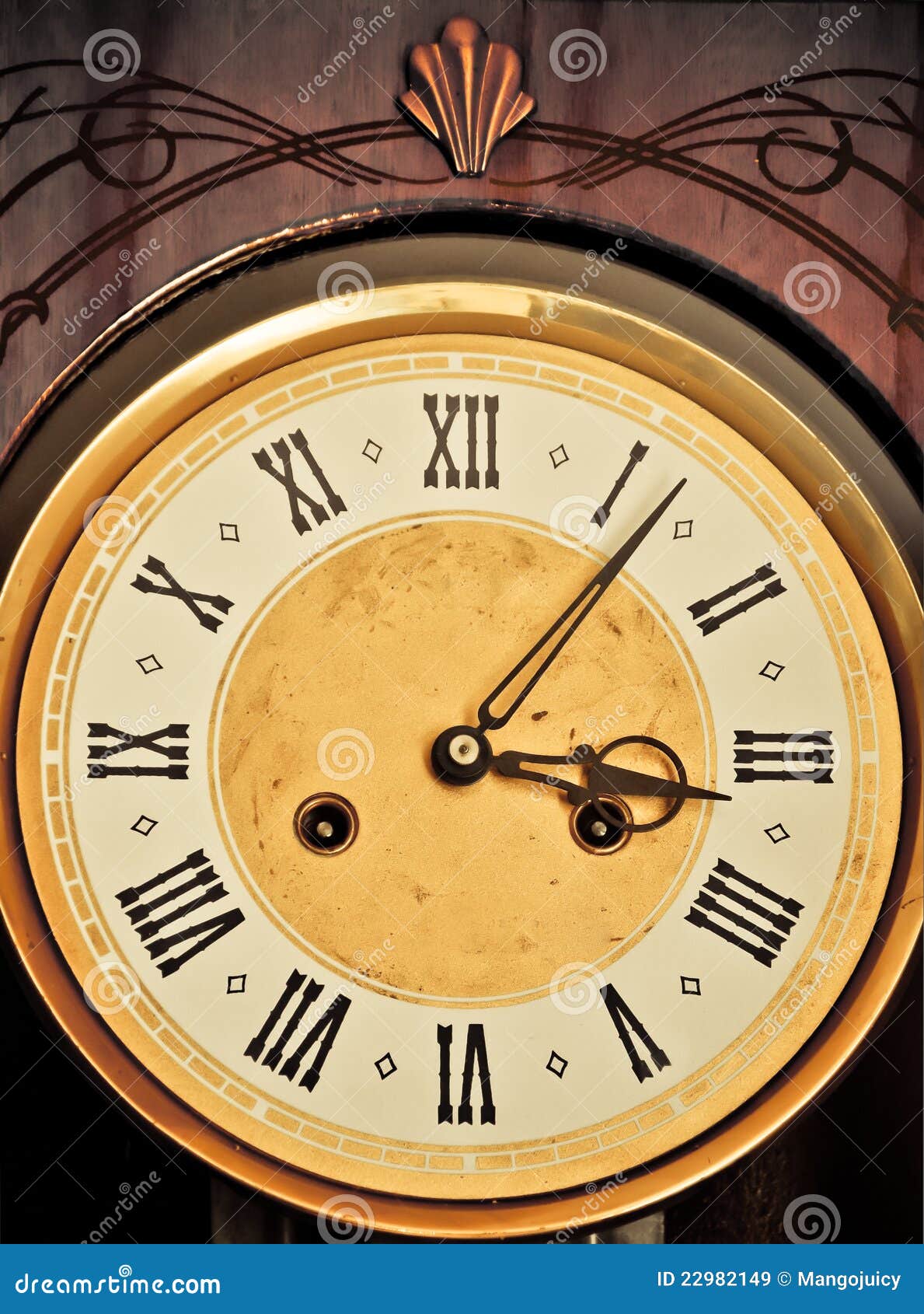 Dial de reloj antiguo imagen de archivo. Imagen de abuelo - 22982149