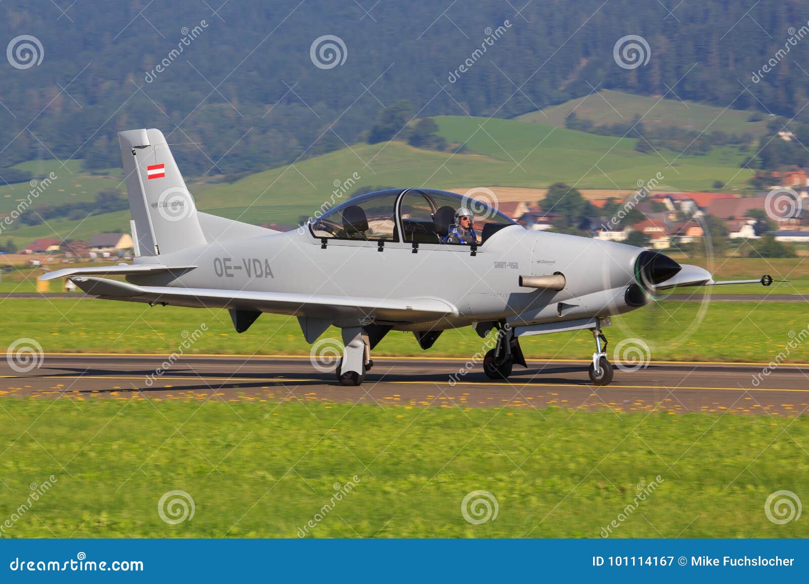 Diamond Dart 450 fotografía editorial. Imagen de grande - 101114167