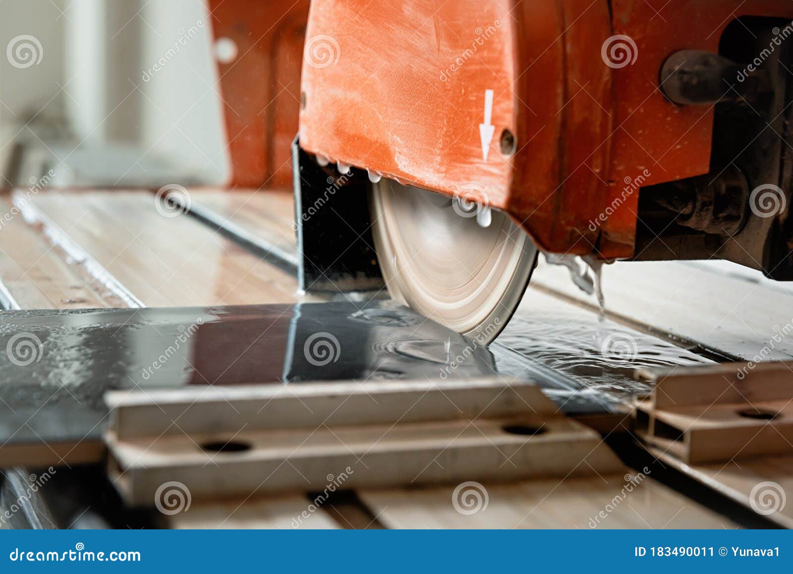 The Diamond Disk of a Wet Saw Stock Image - Image of circle, renovate ...
