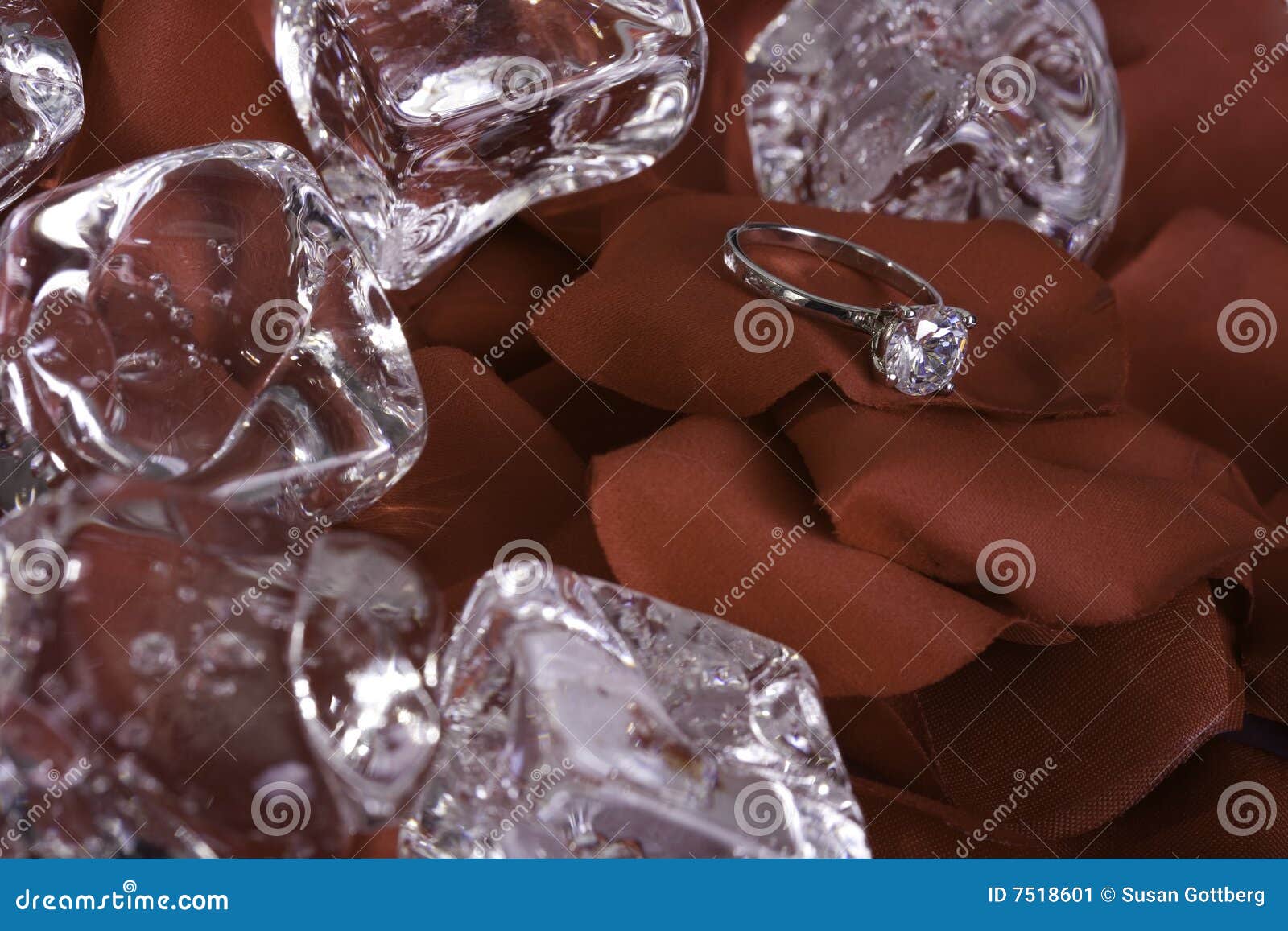 Diamond Engagement Ring stock image. Image of cubes, commitment - 7518601