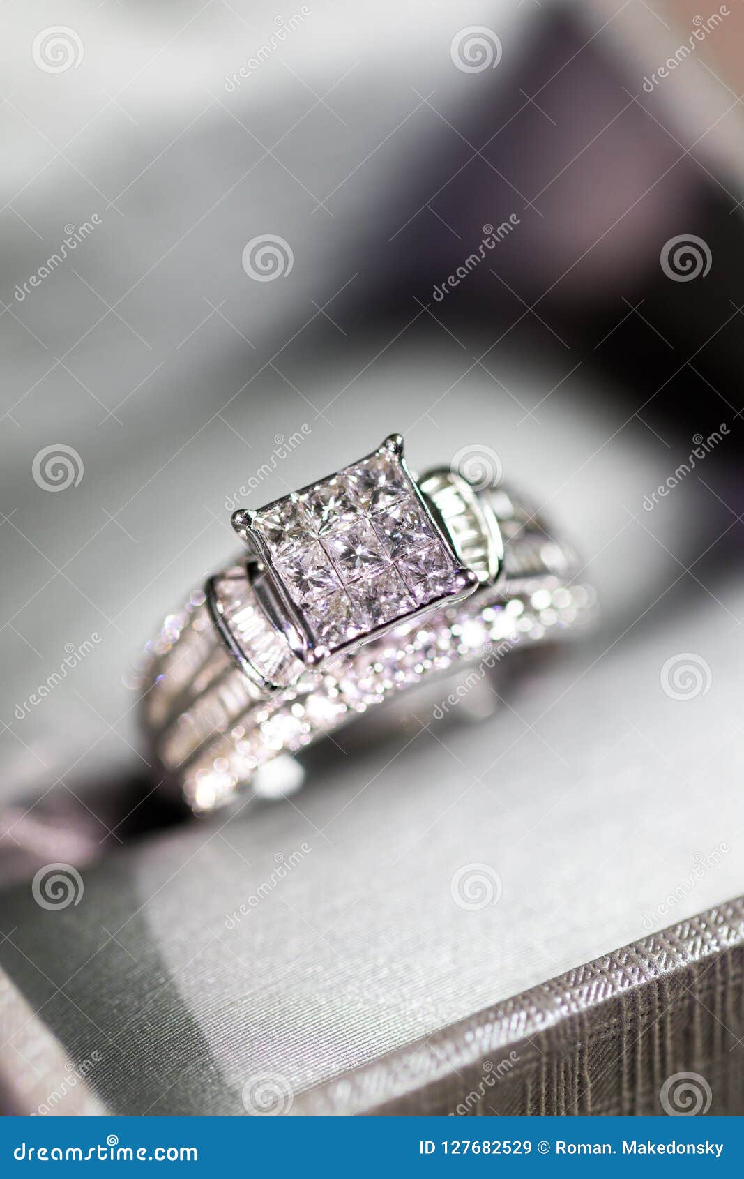 A Diamond Engagement Ring .in a Box with Glint/reflection. Shimmering ...