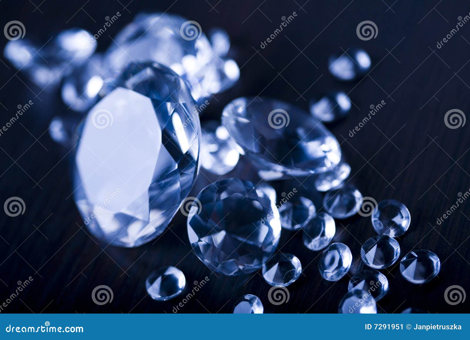 Diamond - expensive stone stock image. Image of value - 7291951