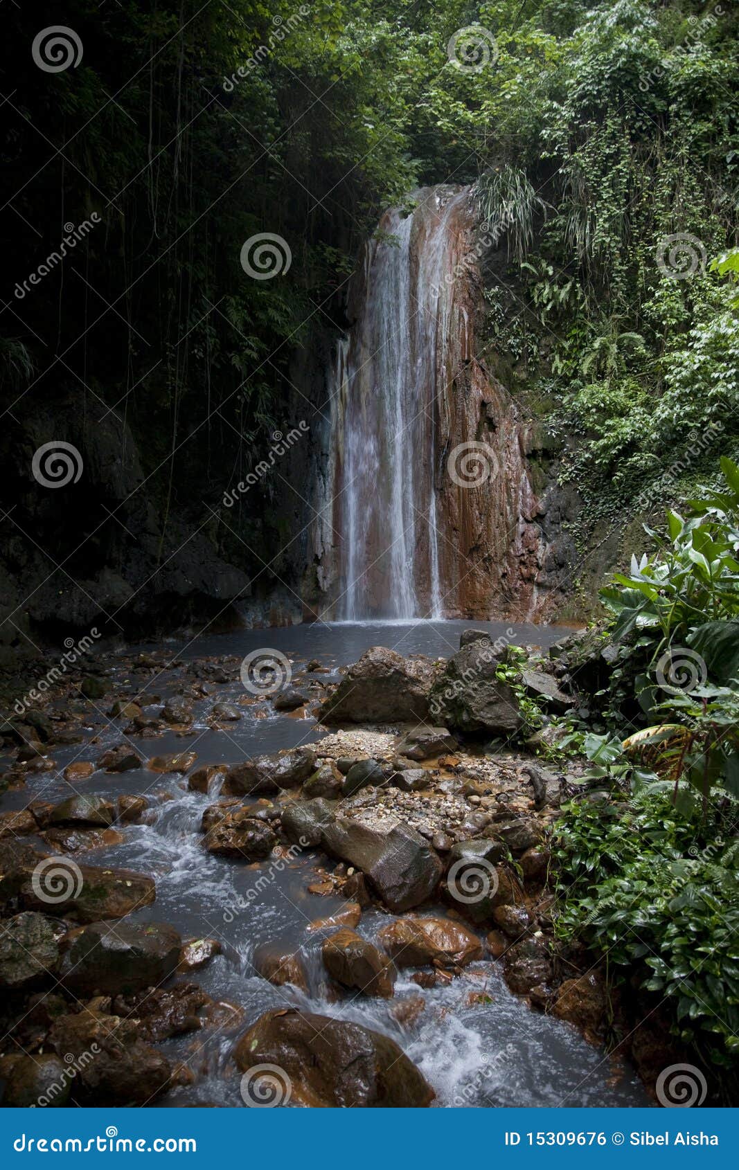 Diamond Falls stock photo. Image of springs, diamond - 15309676