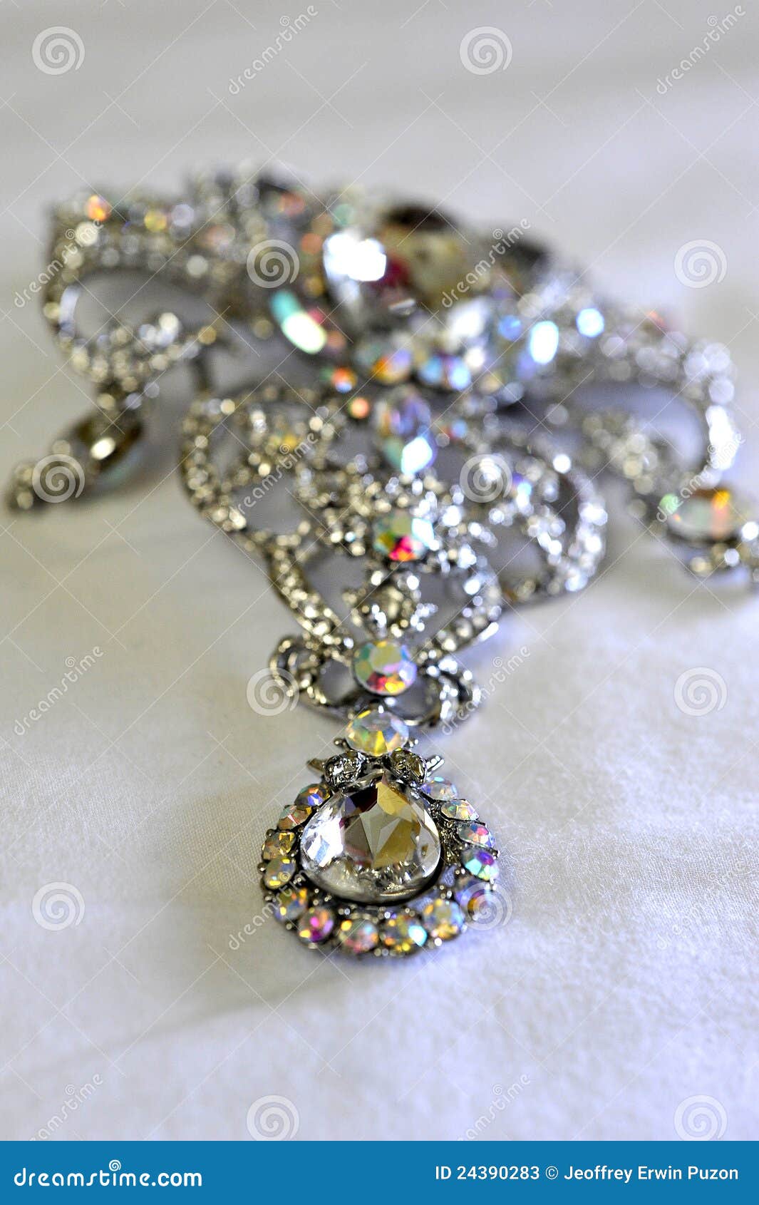 Diamond Jewelry stock image. Image of jewelry, bronze - 24390283