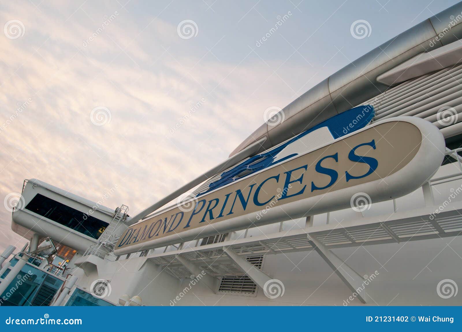Diamond Princess cruise editorial photography. Image of ship - 21231402